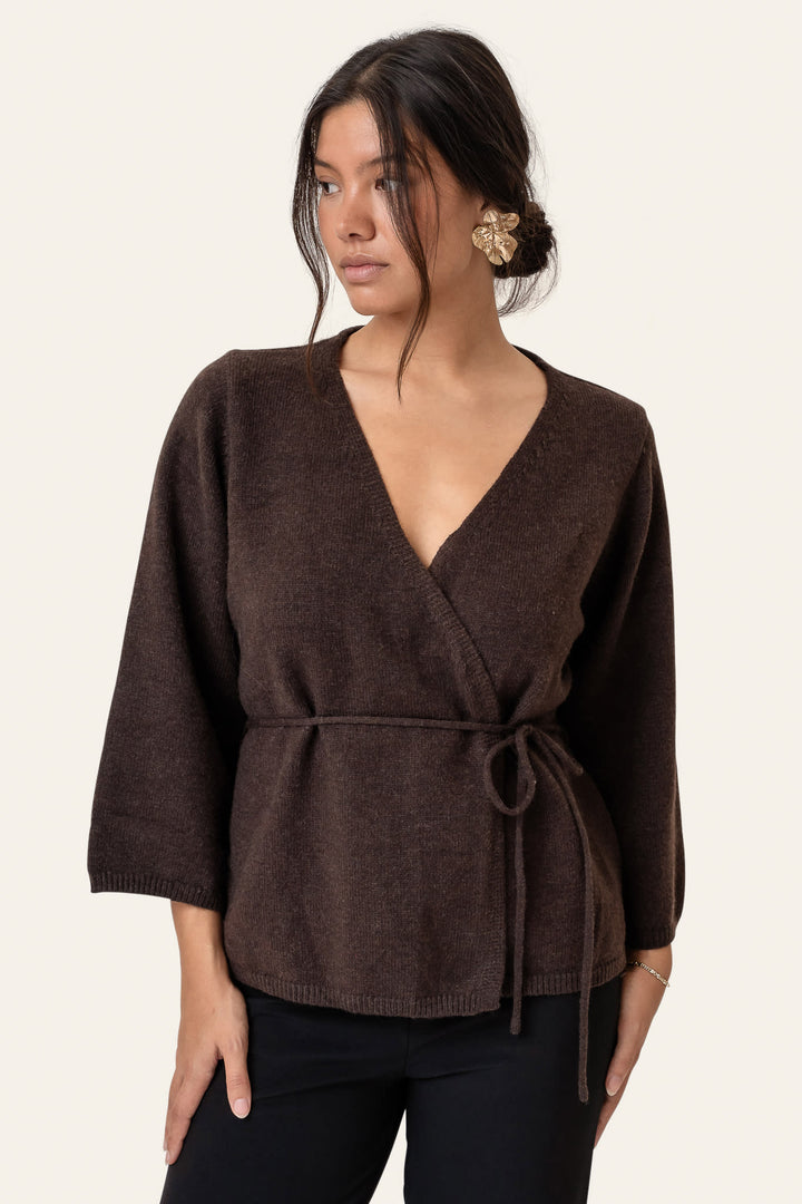 BYIC | Shop et elegant og tidsløst design → BYIC